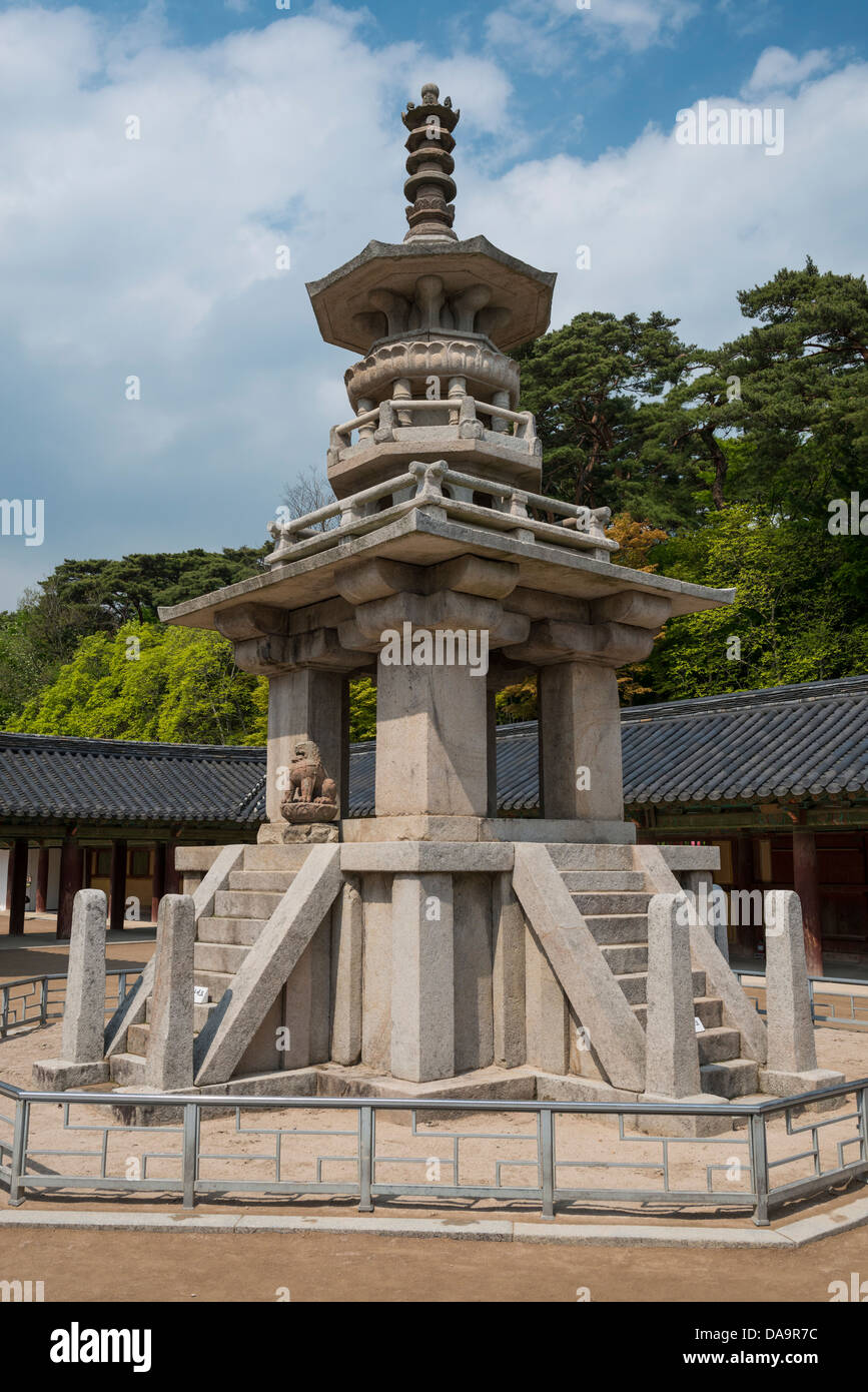Stone Pagoda Dabotap at Bulguksa, Gyeongju, South Korea Stock Photo - Alamy