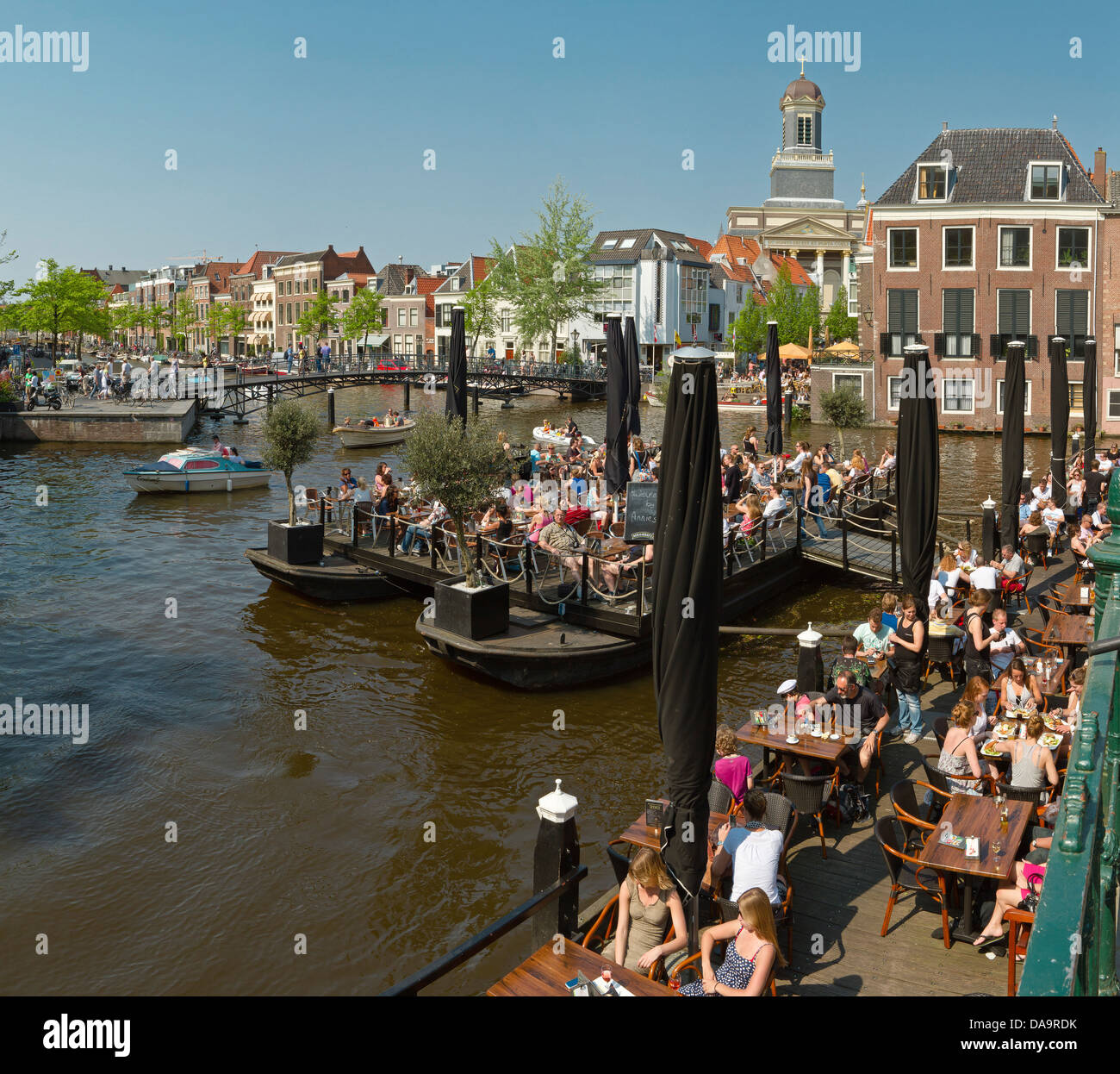 Netherlands, Holland, Europe, Leiden, Footbridge, bridge, canal, city ...