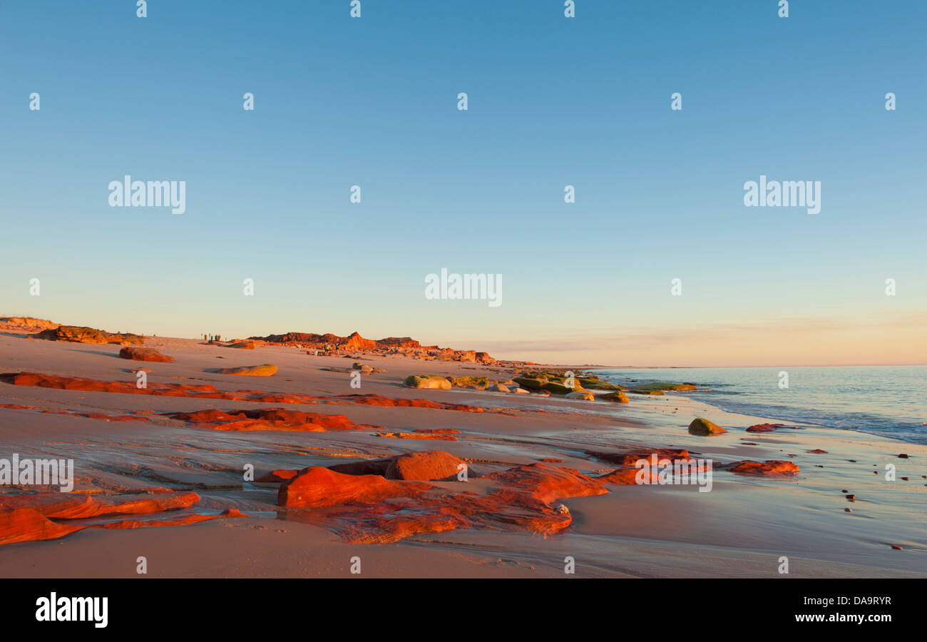 Sunset on the sandstone cliffs of Western Beach at Cape Leveque ...