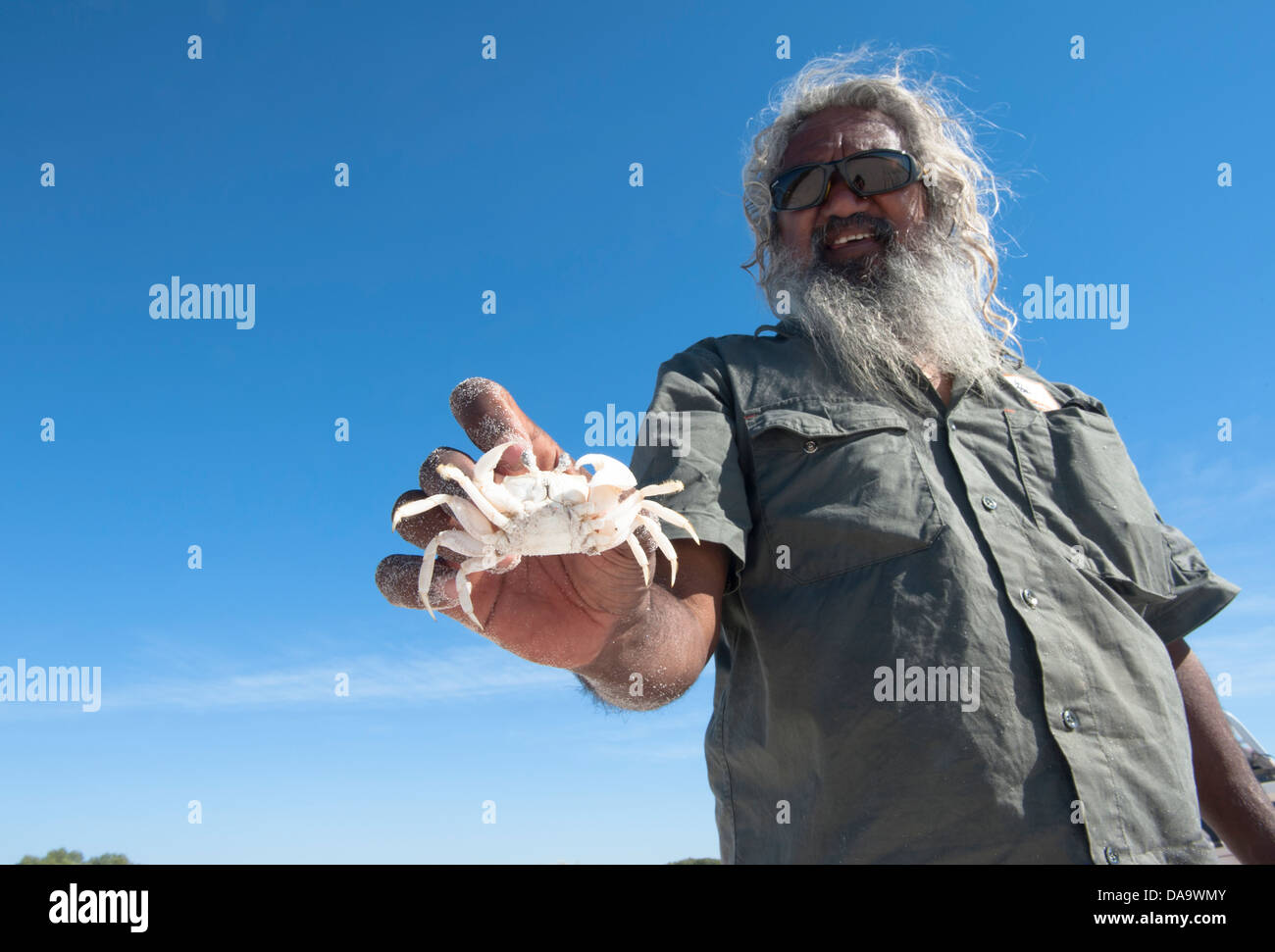 Aborigines australia hi-res stock photography and images - Alamy