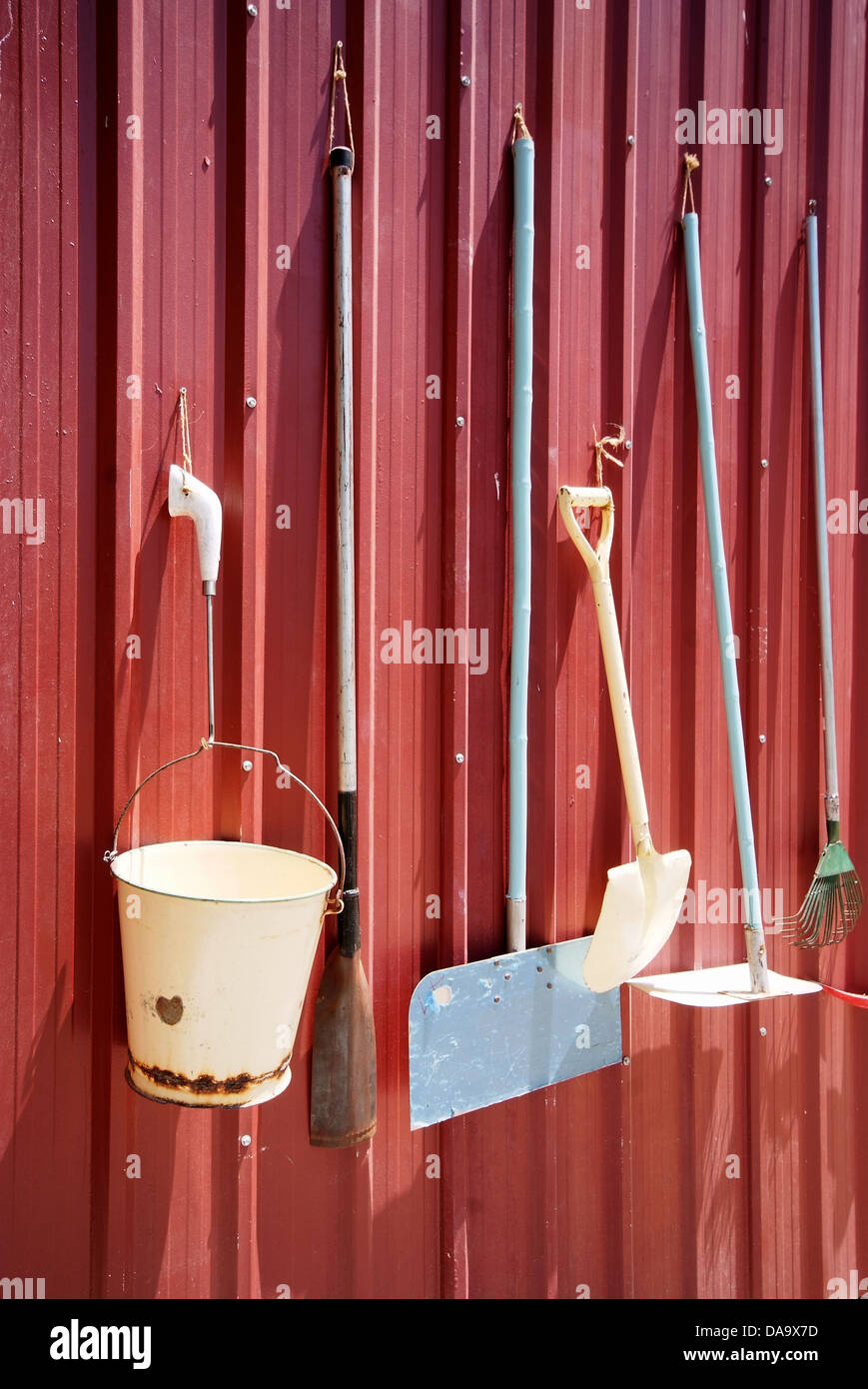 Vintage farm equipment hi-res stock photography and images - Alamy