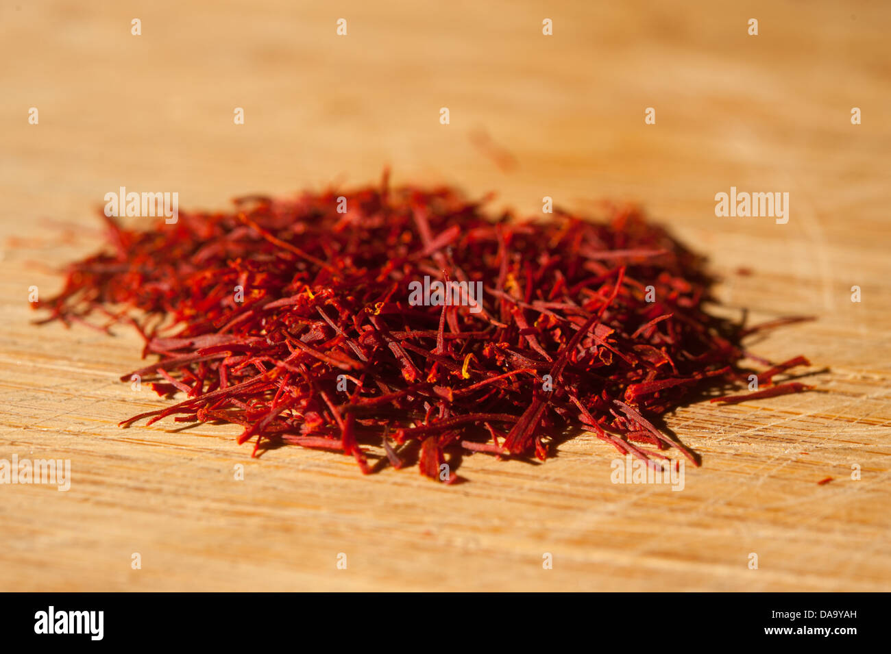 Saffron threads hi-res stock photography and images - Alamy