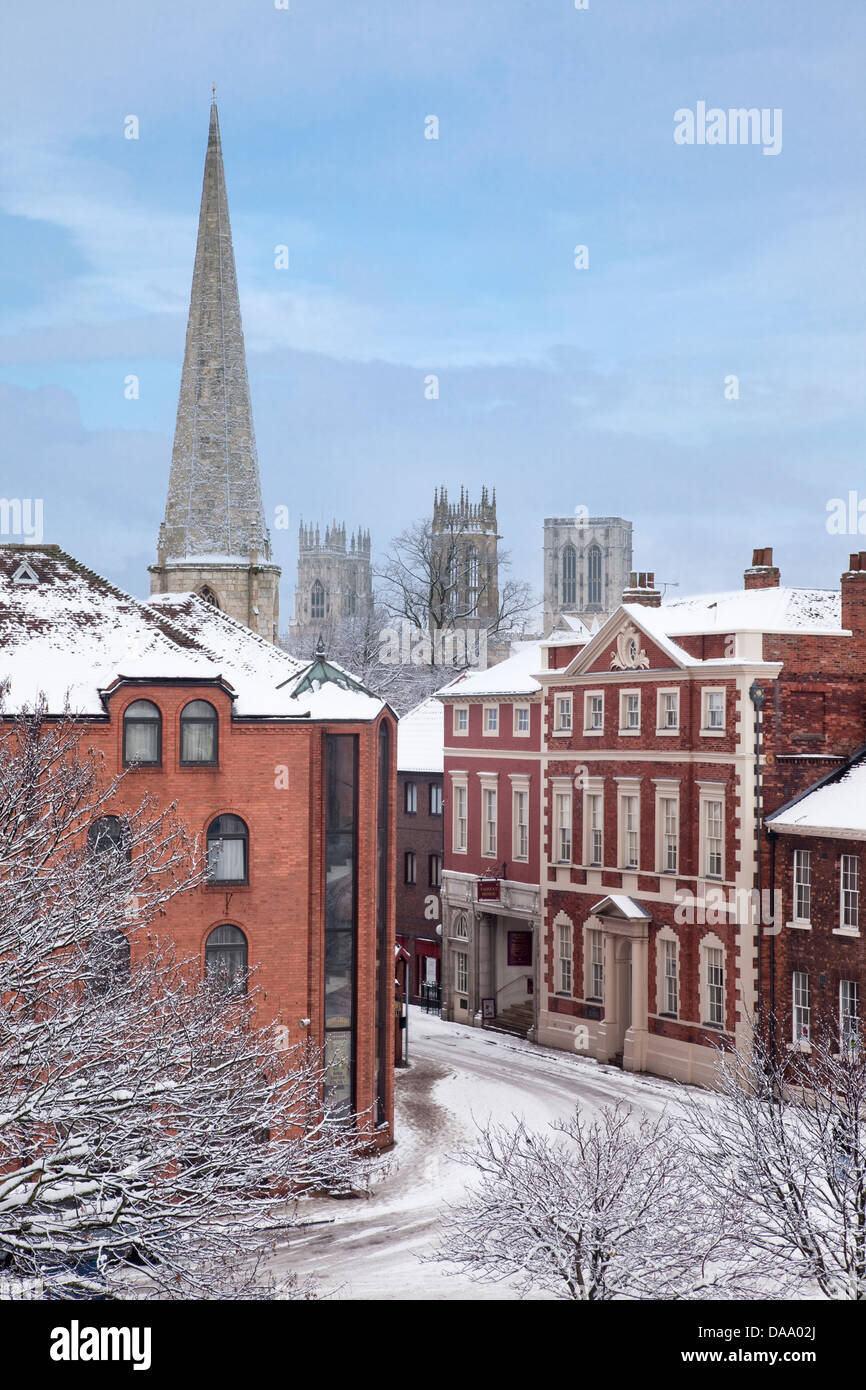 Fairfax House, Castlegate, York and York Minster in mid-winter Stock ...