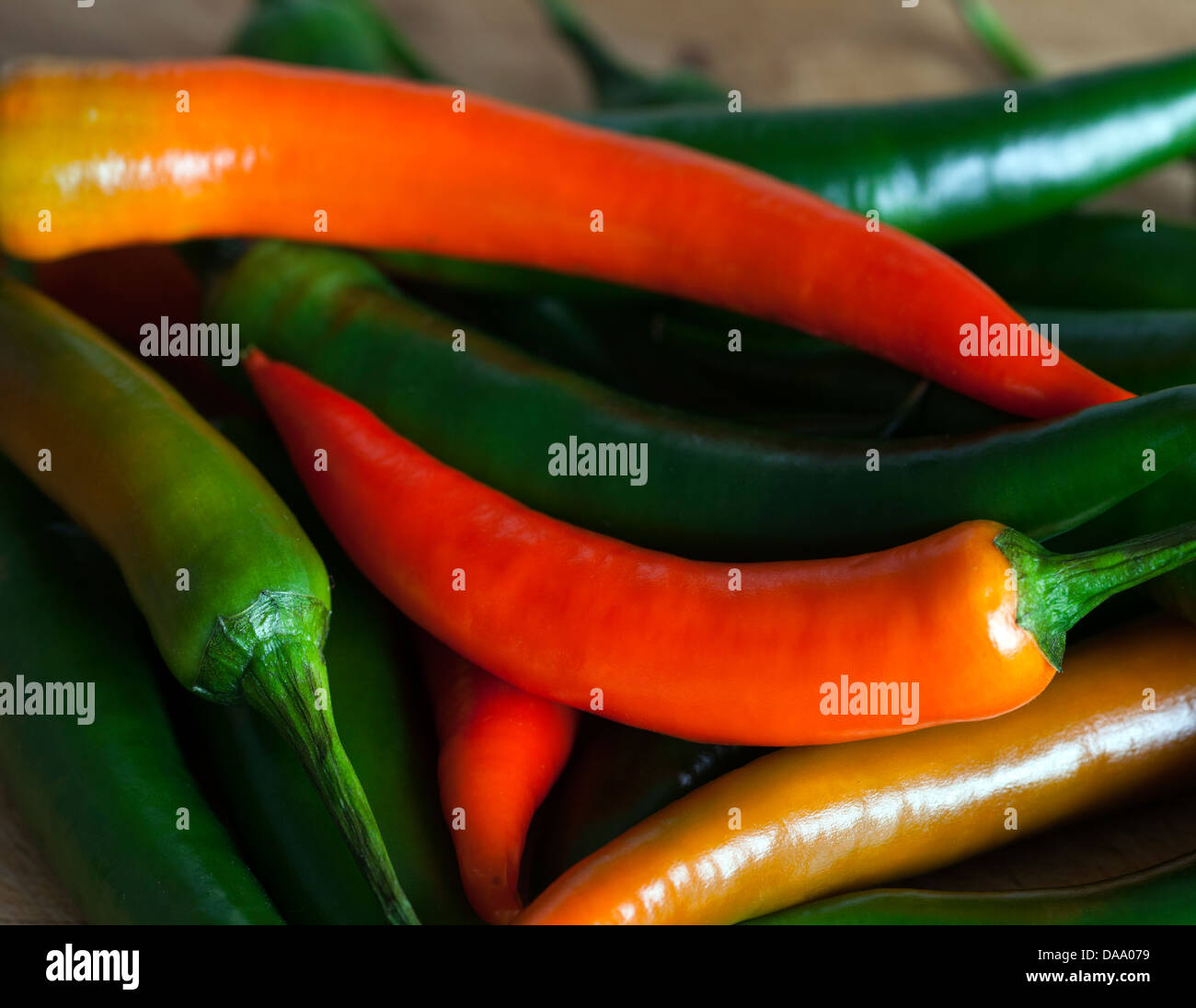 Green chillies hi-res stock photography and images - Alamy