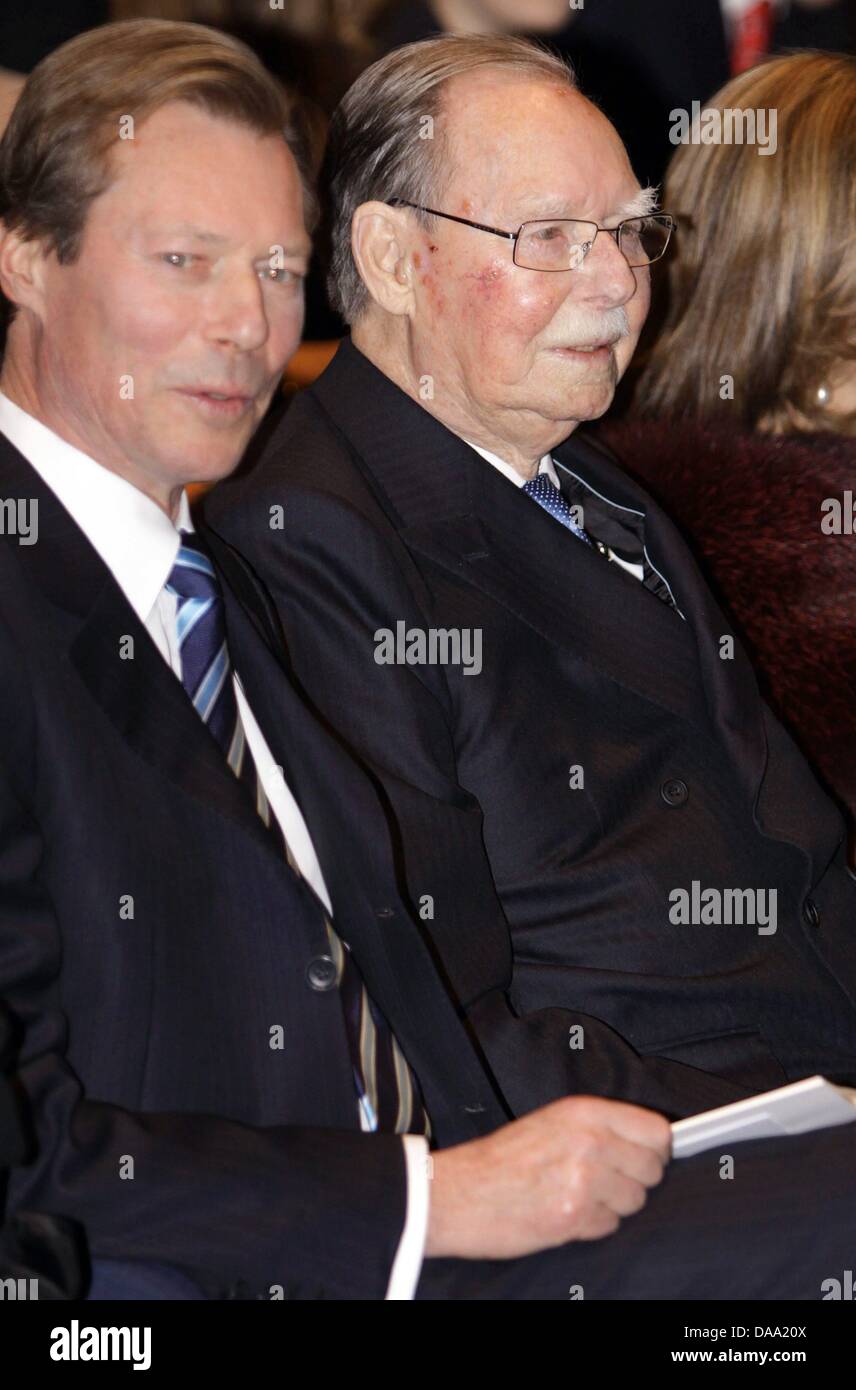 Grand Duke Henri (L) and his father Grand Duke Jean of Luxembourg are ...