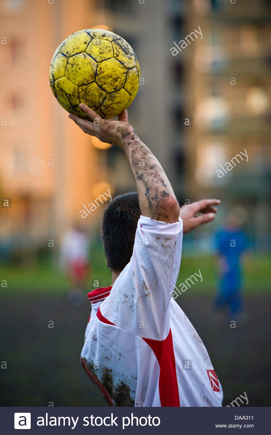 Footballer High Resolution Stock Photography and Images - Alamy