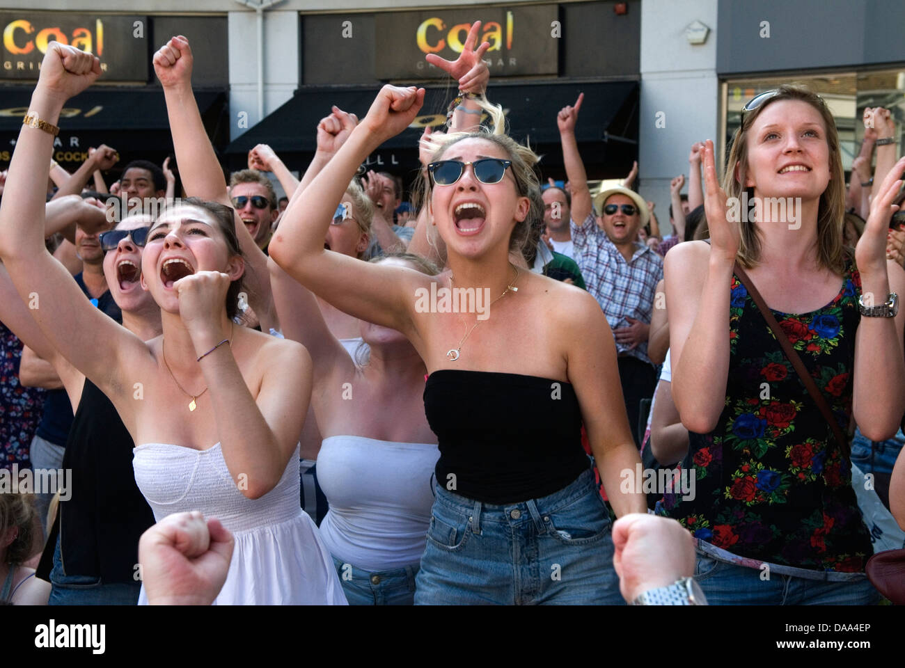 Watch live hi-res stock photography and images - Alamy