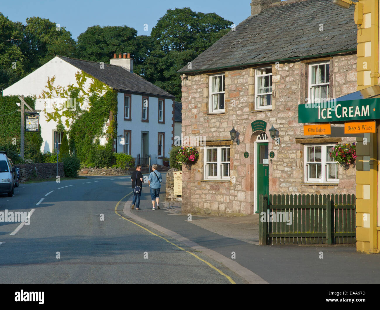 Pooley bridge village hi-res stock photography and images - Alamy
