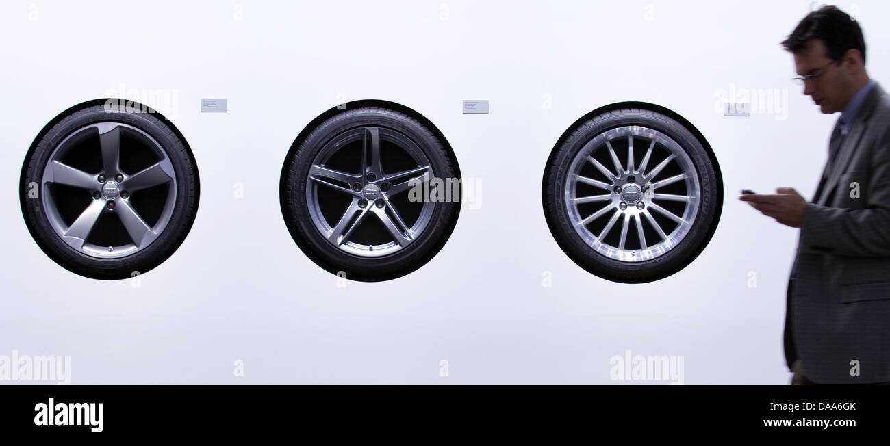 Aluminium rims hi-res stock photography and images - Alamy