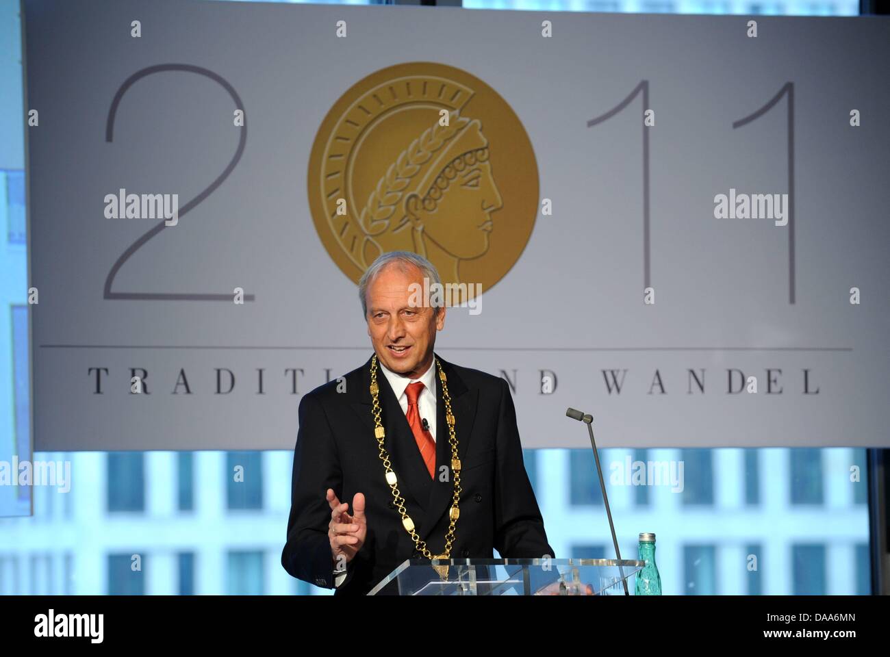 Max Planck Institute President Peter Gruss delivers a speech to guests ...