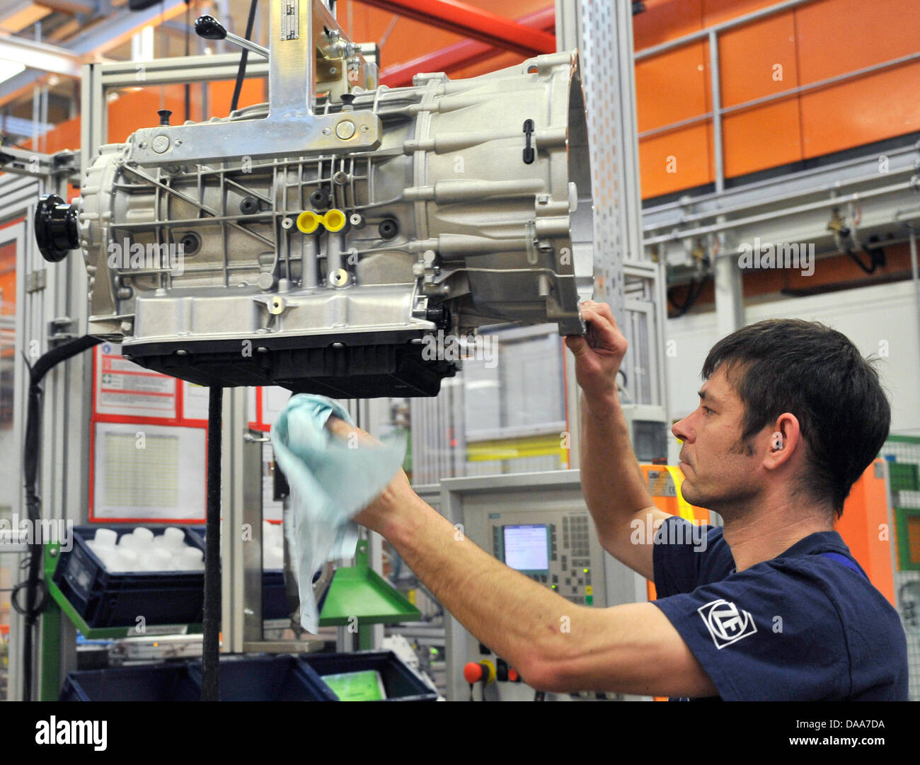 Zf gearbox transmission hi-res stock photography and images - Alamy