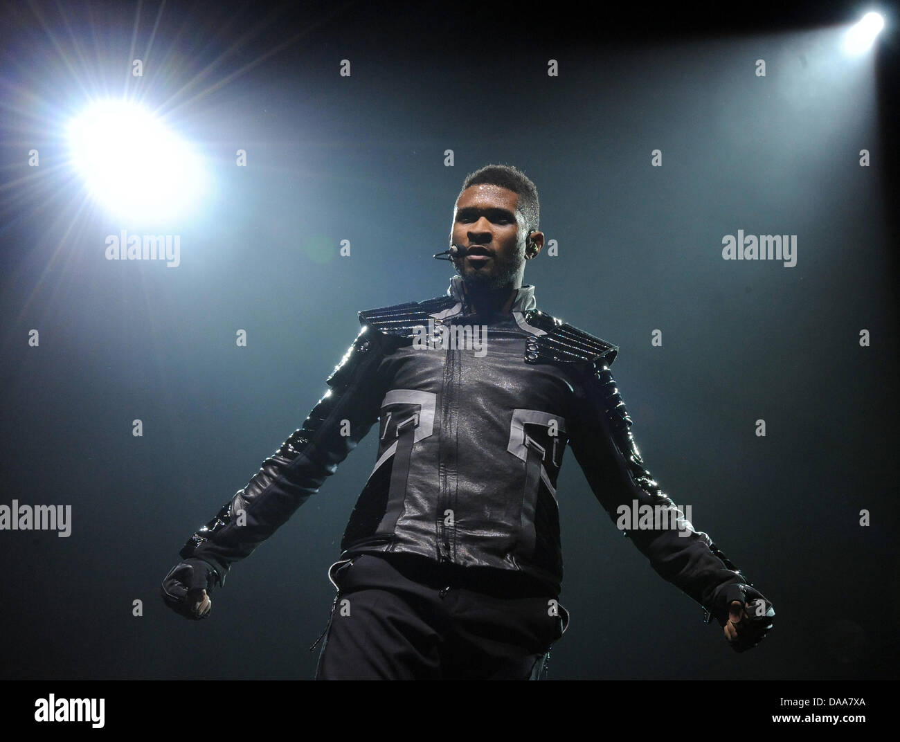 Usher raymond hi-res stock photography and images - Alamy