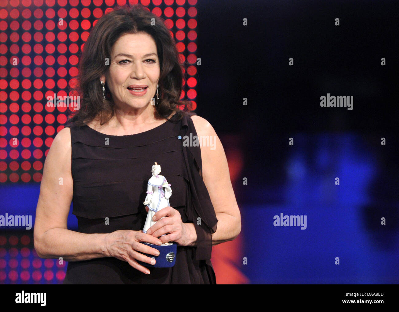 Actress Hannelore Elsner recieves the honor prize from the Bavarian ...