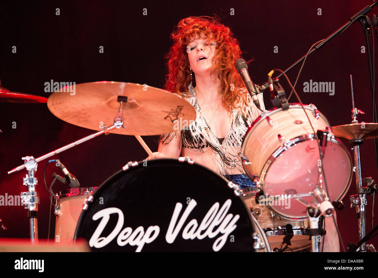 Deap Vally, guitarist Lindsey Troy and drummer Julie Edwards, perform ...