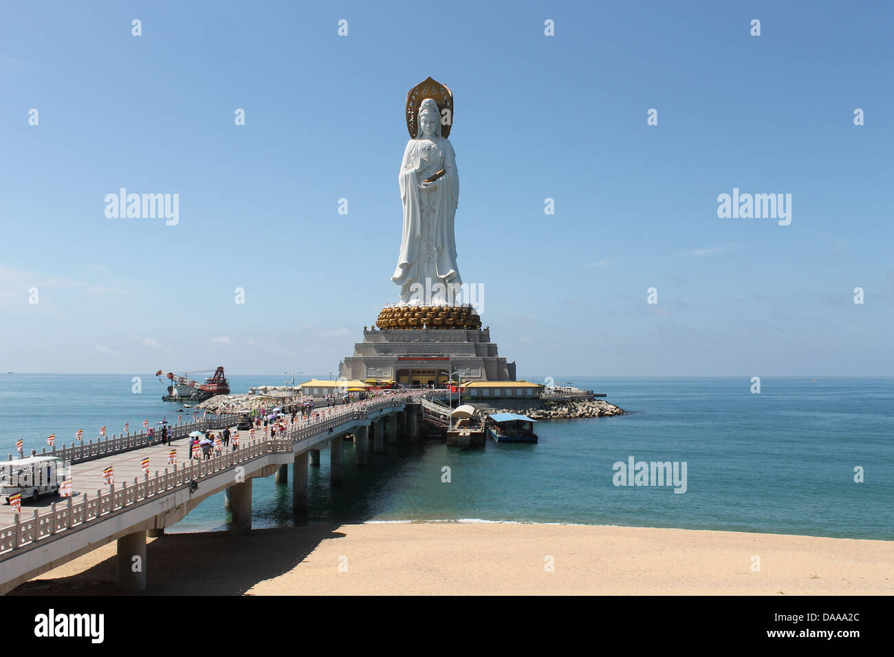 Nanshan temple and bridge Stock Photo - Alamy