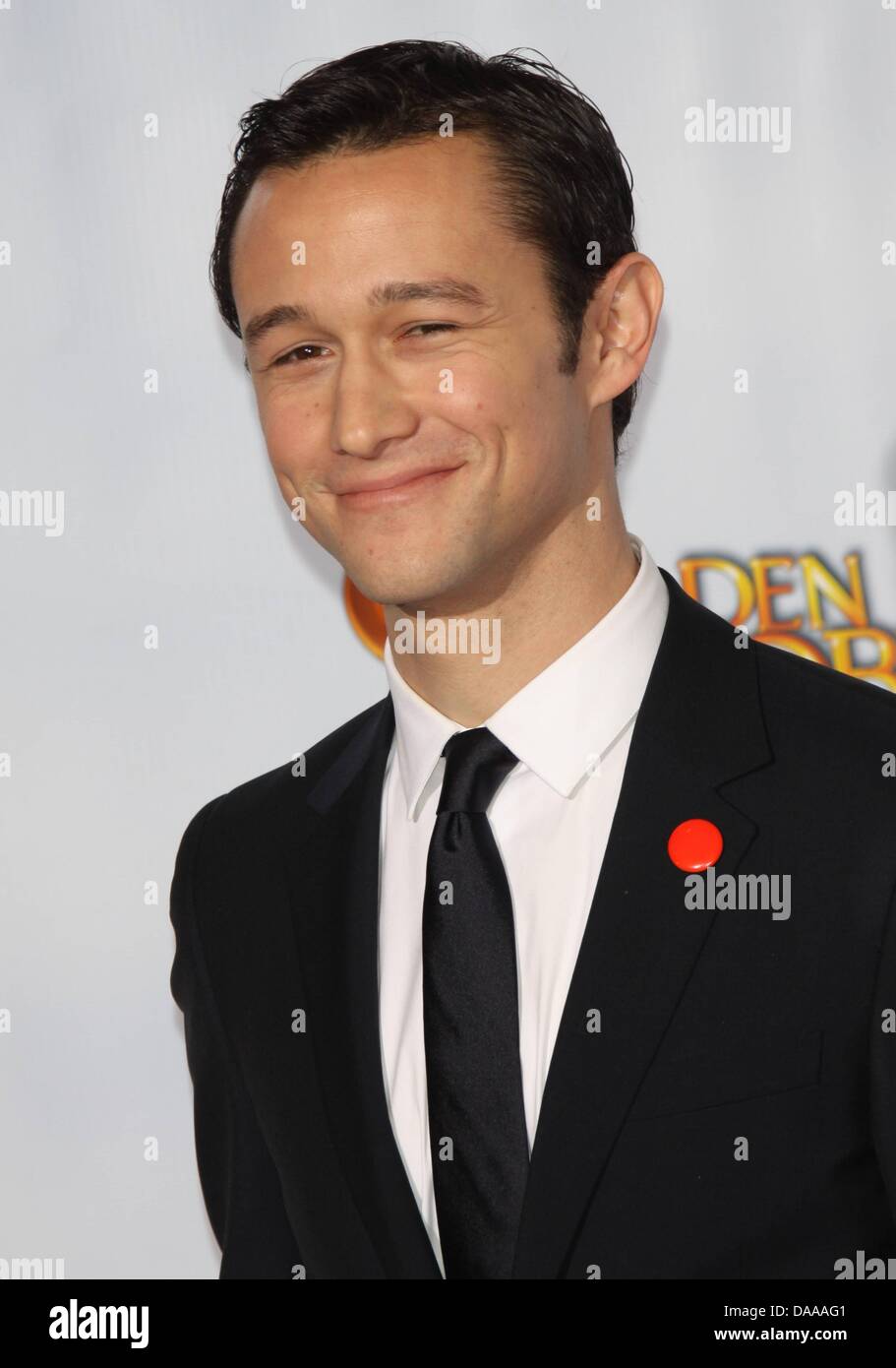 US actor Joseph Gordon-Levitt poses in the Press Room at the 68th ...