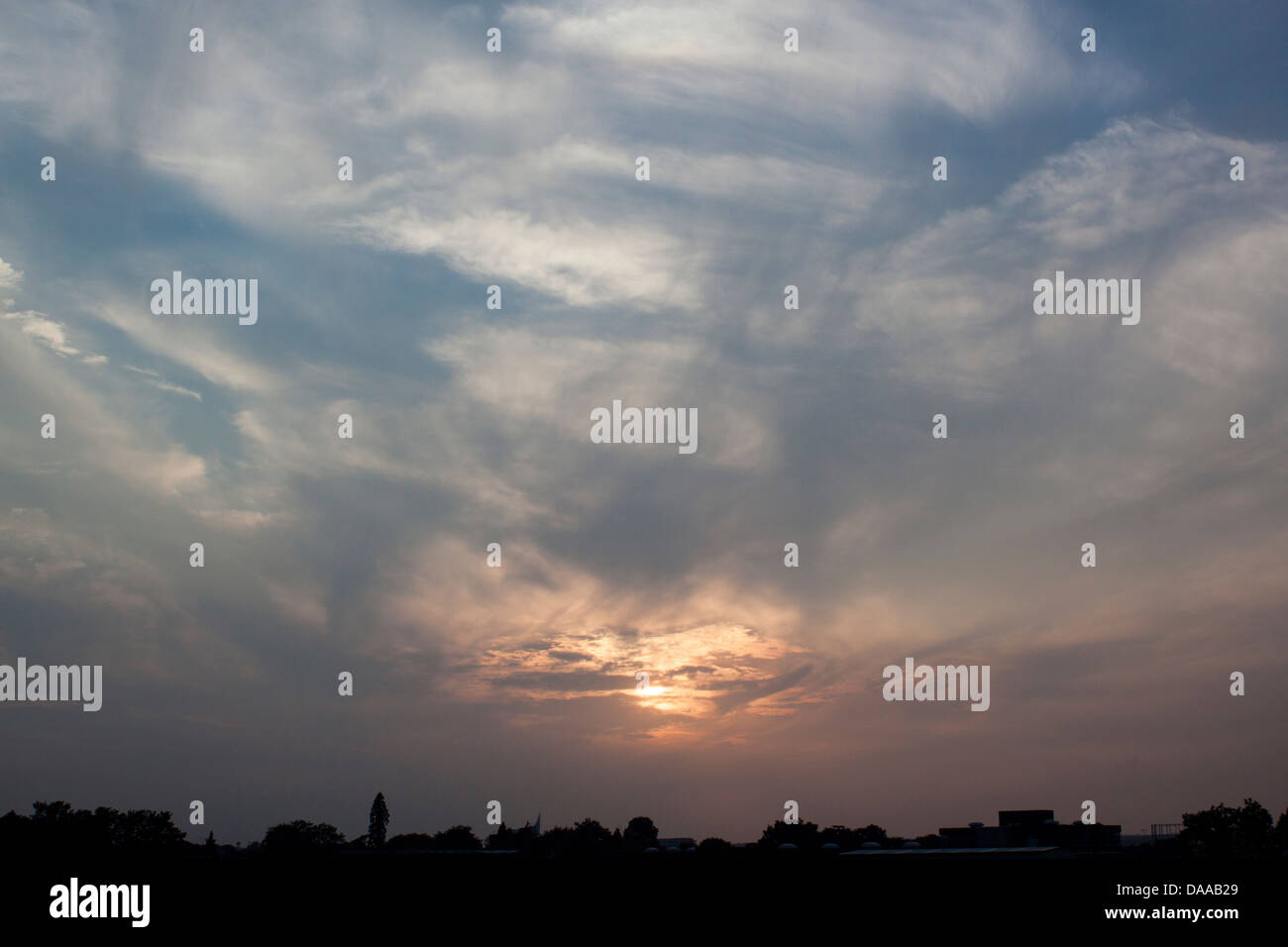 Wispy clouds cloud hi-res stock photography and images - Alamy