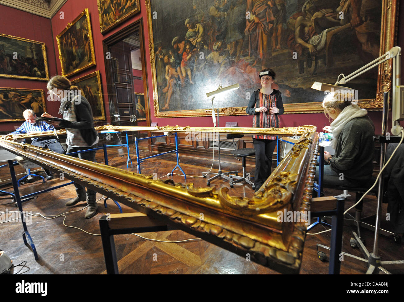 Old masters frame hi-res stock photography and images - Alamy