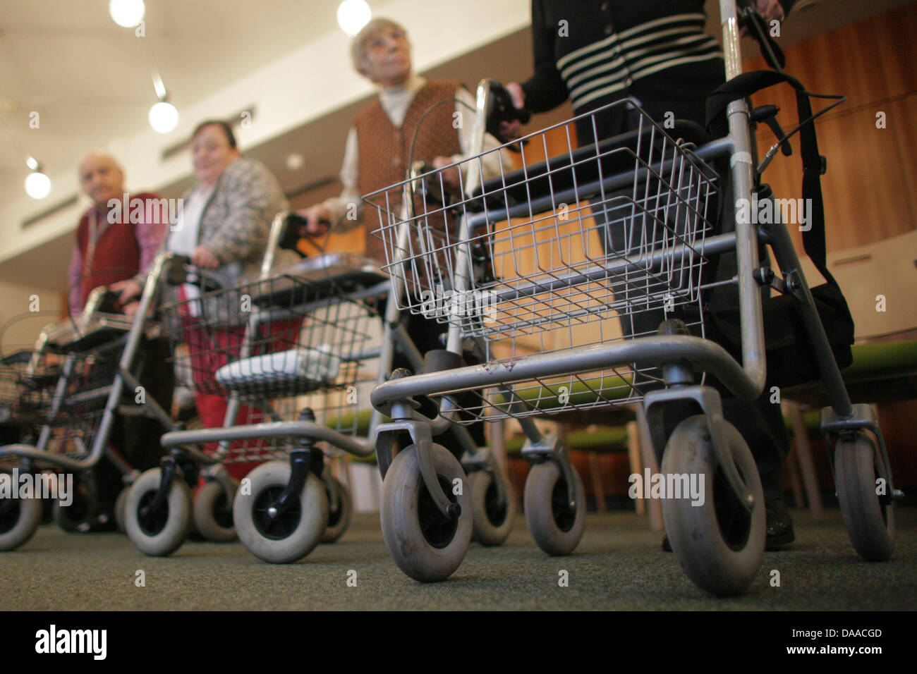 Walking frames hi-res stock photography and images - Alamy