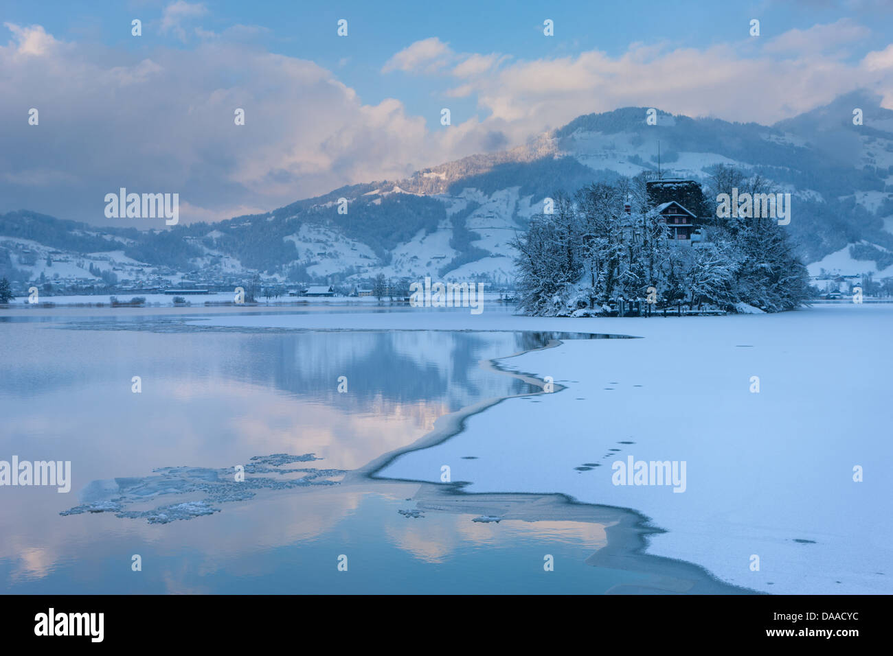 Lauerzersee, Switzerland, Europe, canton, Schwyz, lake, island, isle ...