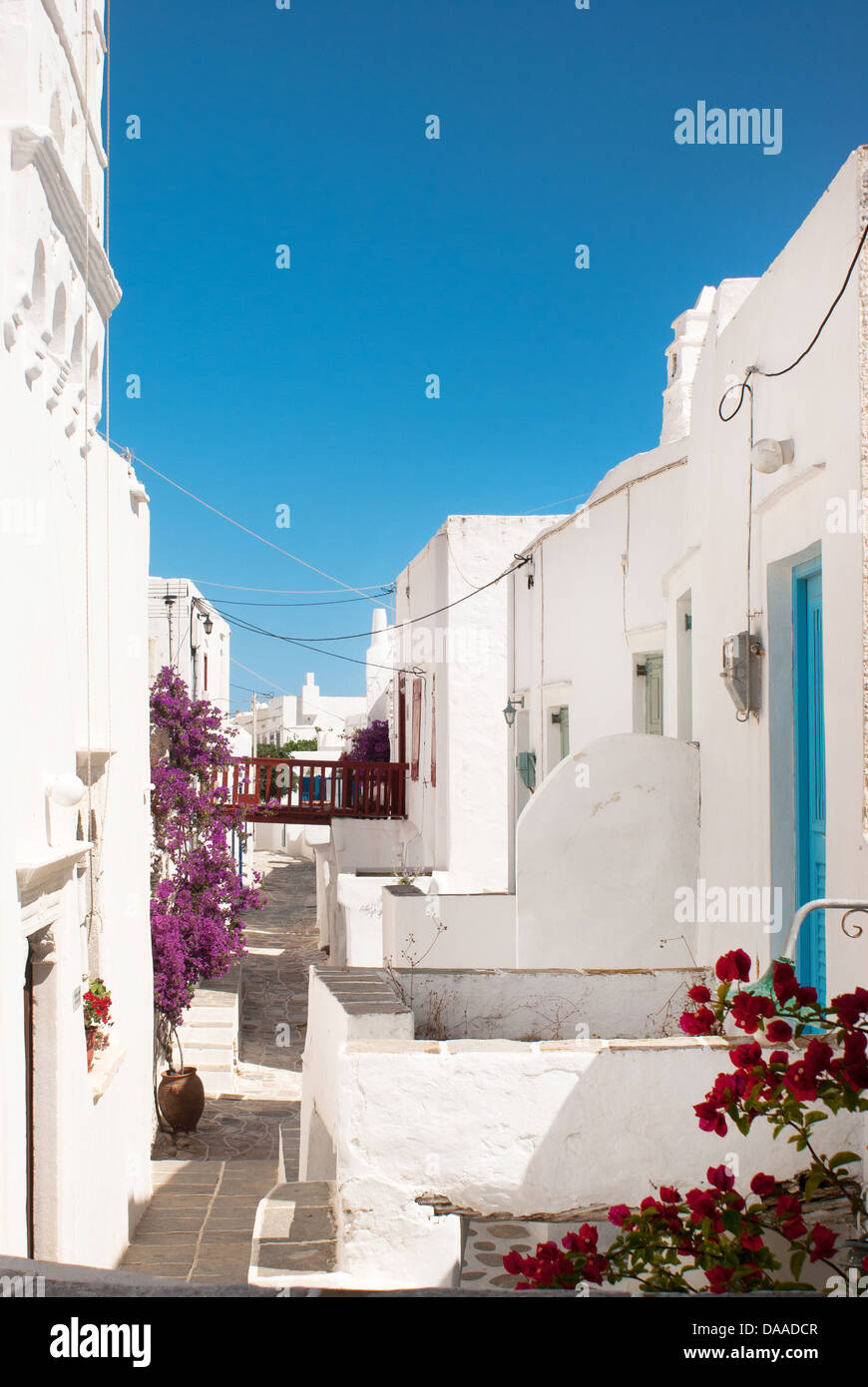 Traditional greek alley on Sifnos island, Greece Stock Photo - Alamy