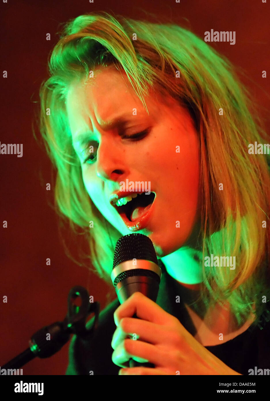 Norwegian singer Susanne Sundfoer performs in Berlin, Germany, 27 ...