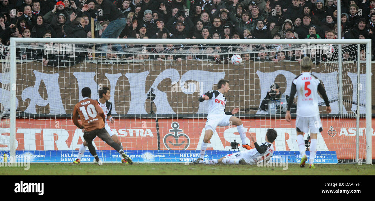 St Pauli's Charles Takyi (L) scores the 2-0 during German Bundesliga ...