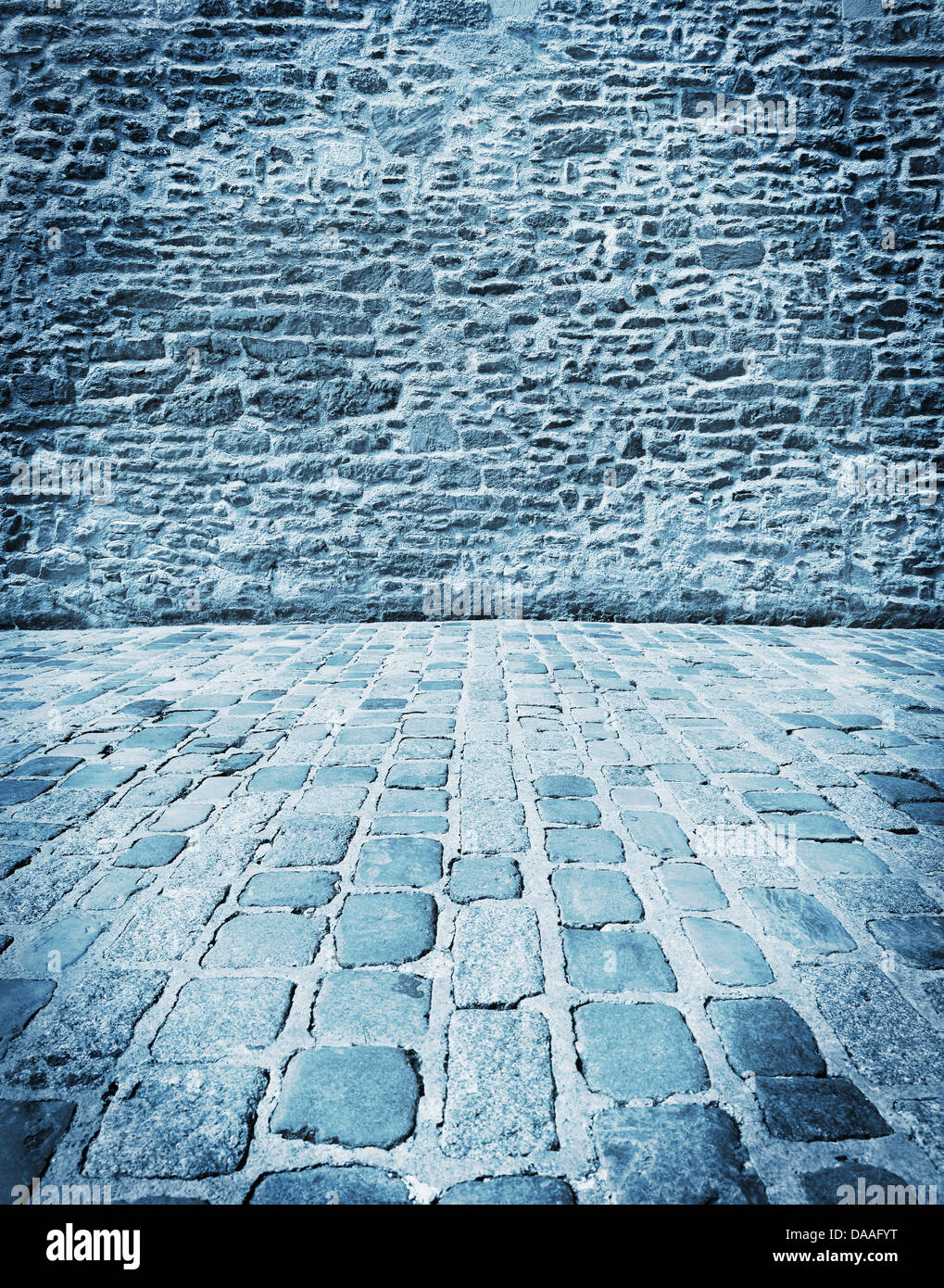 Old stone walls hi-res stock photography and images - Alamy