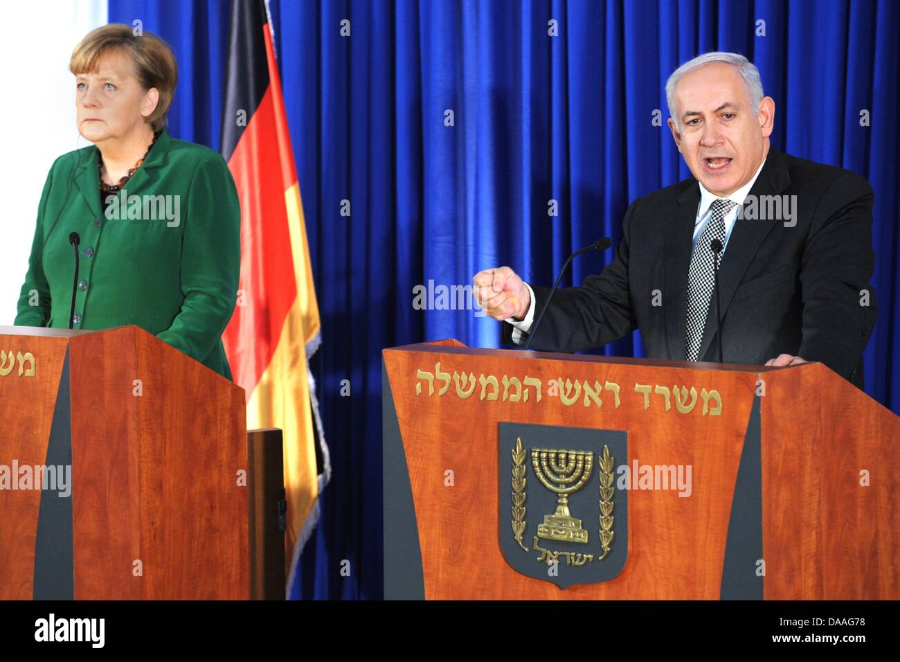 Benjamin netanyahu press conference hi-res stock photography and images ...