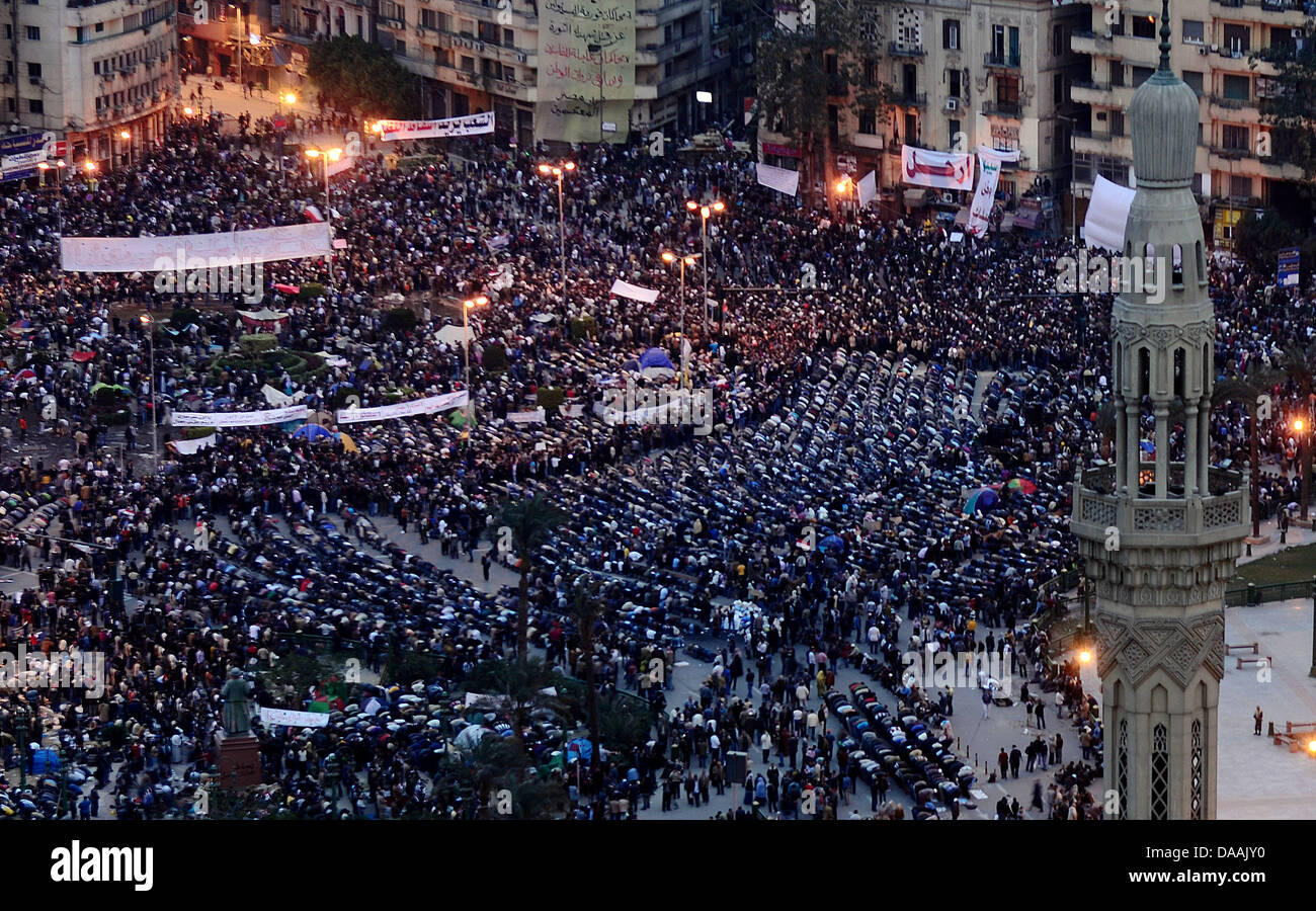 Demonstrators gather on the eleventh day of protests on Tahrir Square ...