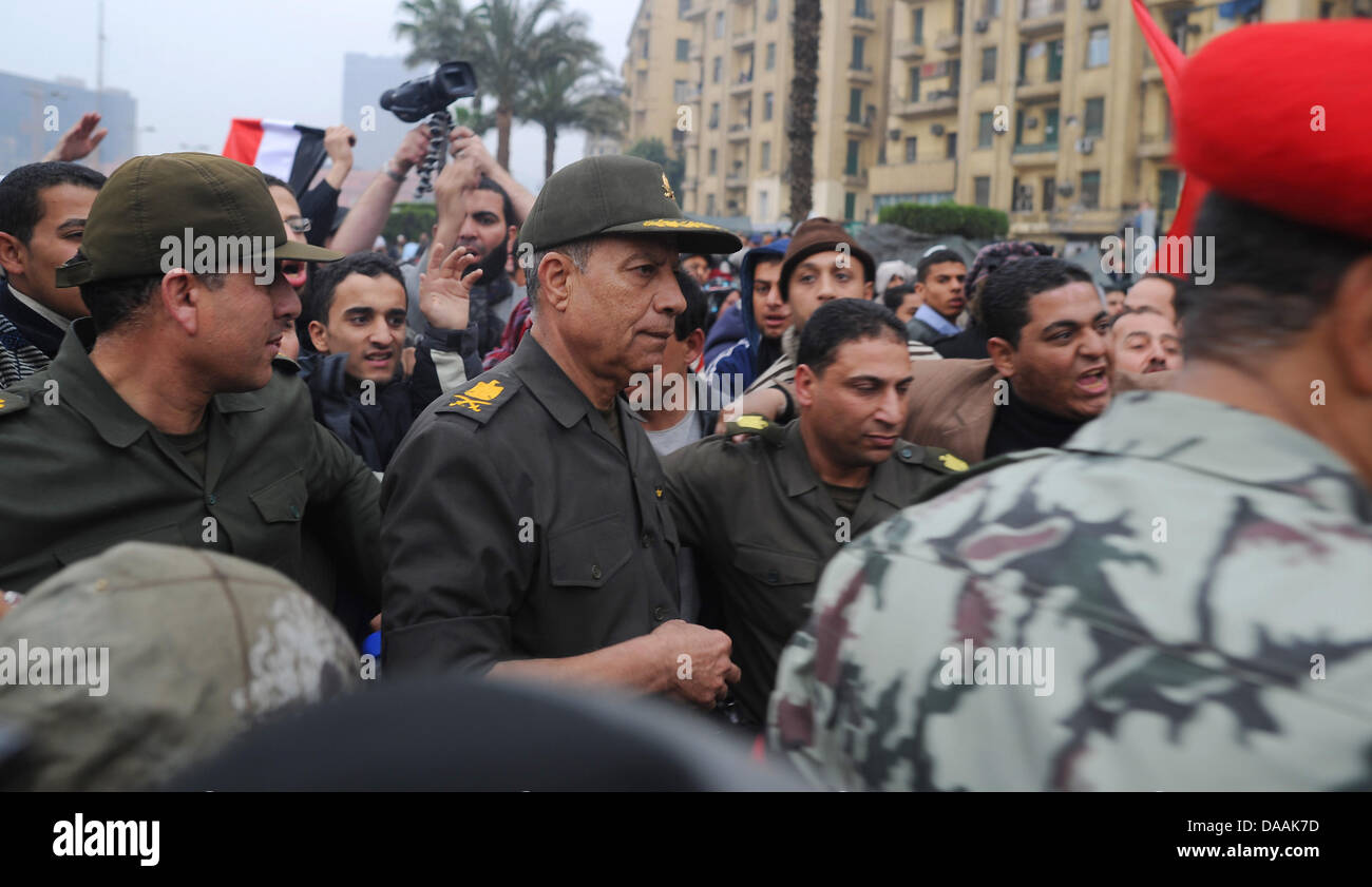 General Hassan al Rawini (center), commander of the Egyptian Army's ...