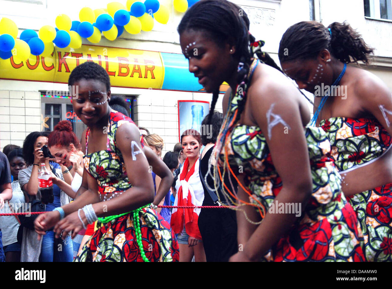 African carnival hi-res stock photography and images - Alamy