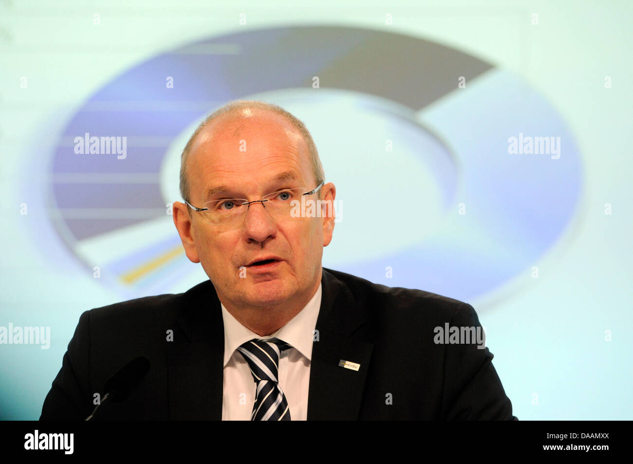 EnBW CEO Hans-Peter Villis delivers the energy group's annual balance ...