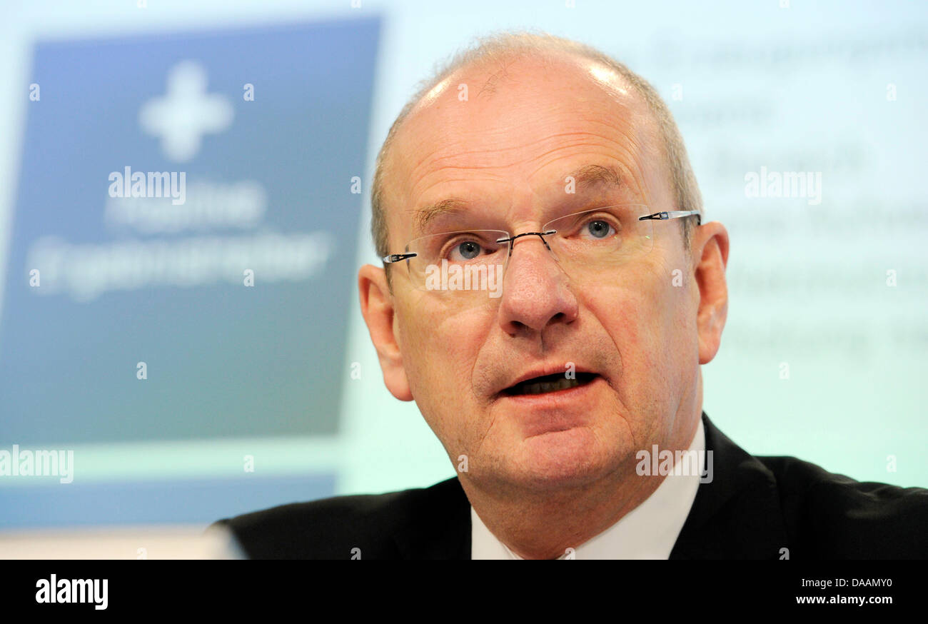 EnBW CEO Hans-Peter Villis delivers the energy group's annual balance ...
