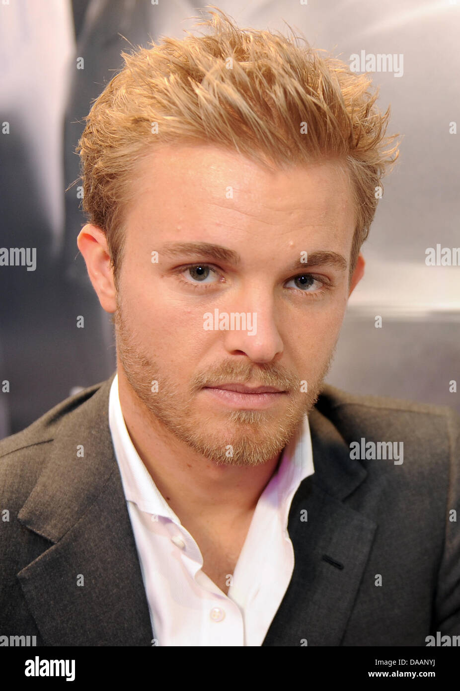 Nico rosberg suit hi-res stock photography and images - Alamy