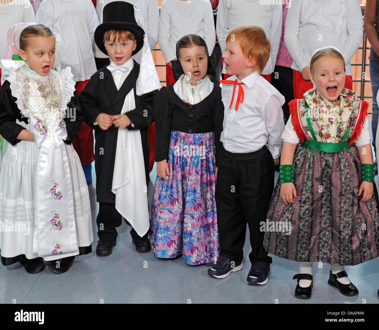 Sorbian girls and boys celebrate the traditional 'Birds Wedding ...