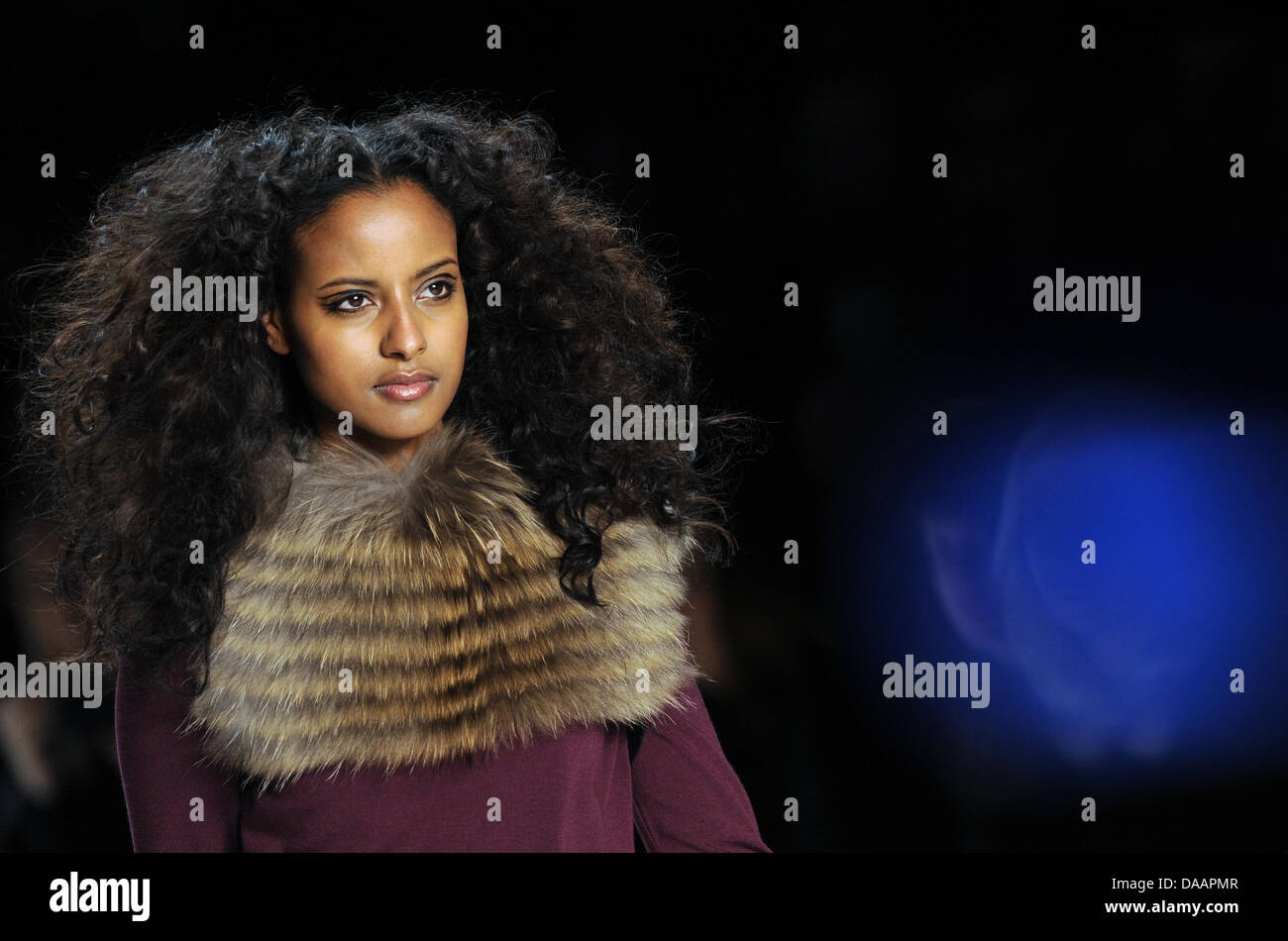 Sara nuru hi-res stock photography and images - Alamy