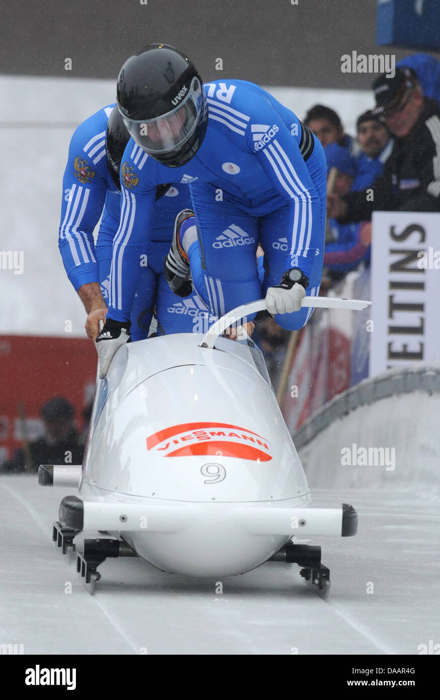 Two men bobsleigh hi-res stock photography and images - Alamy