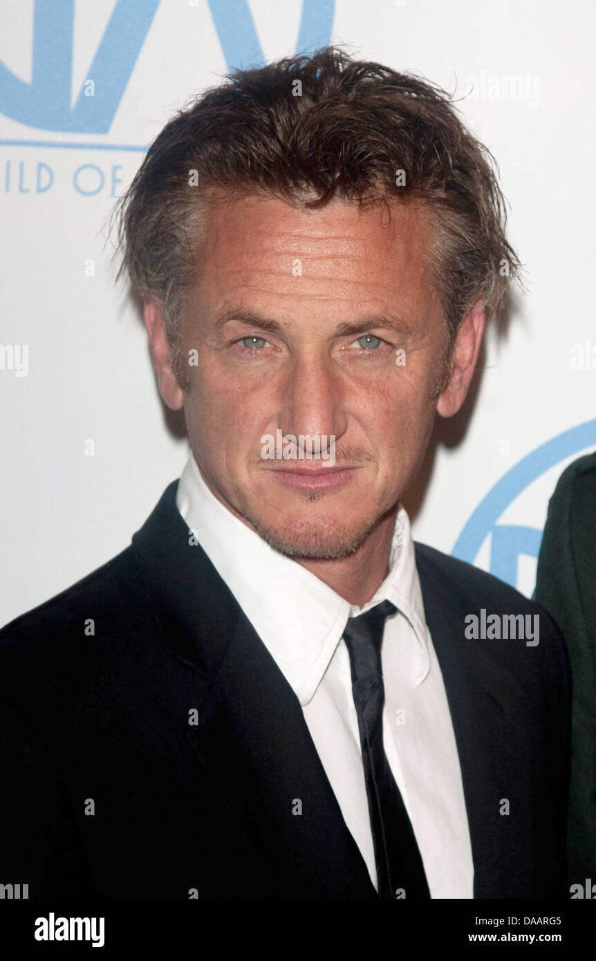 US actor Sean Penn arrives for the 22nd Annual Producer's Guild Awards ...