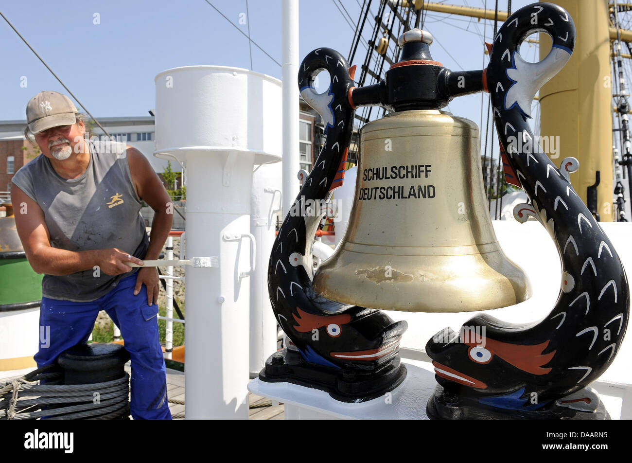 Ship ventilation hi-res stock photography and images - Alamy