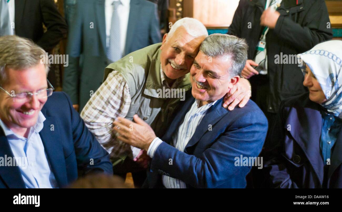 Turkish President Abdullah Gul (2-R) and his wife Hayrunnisa Gul (R ...