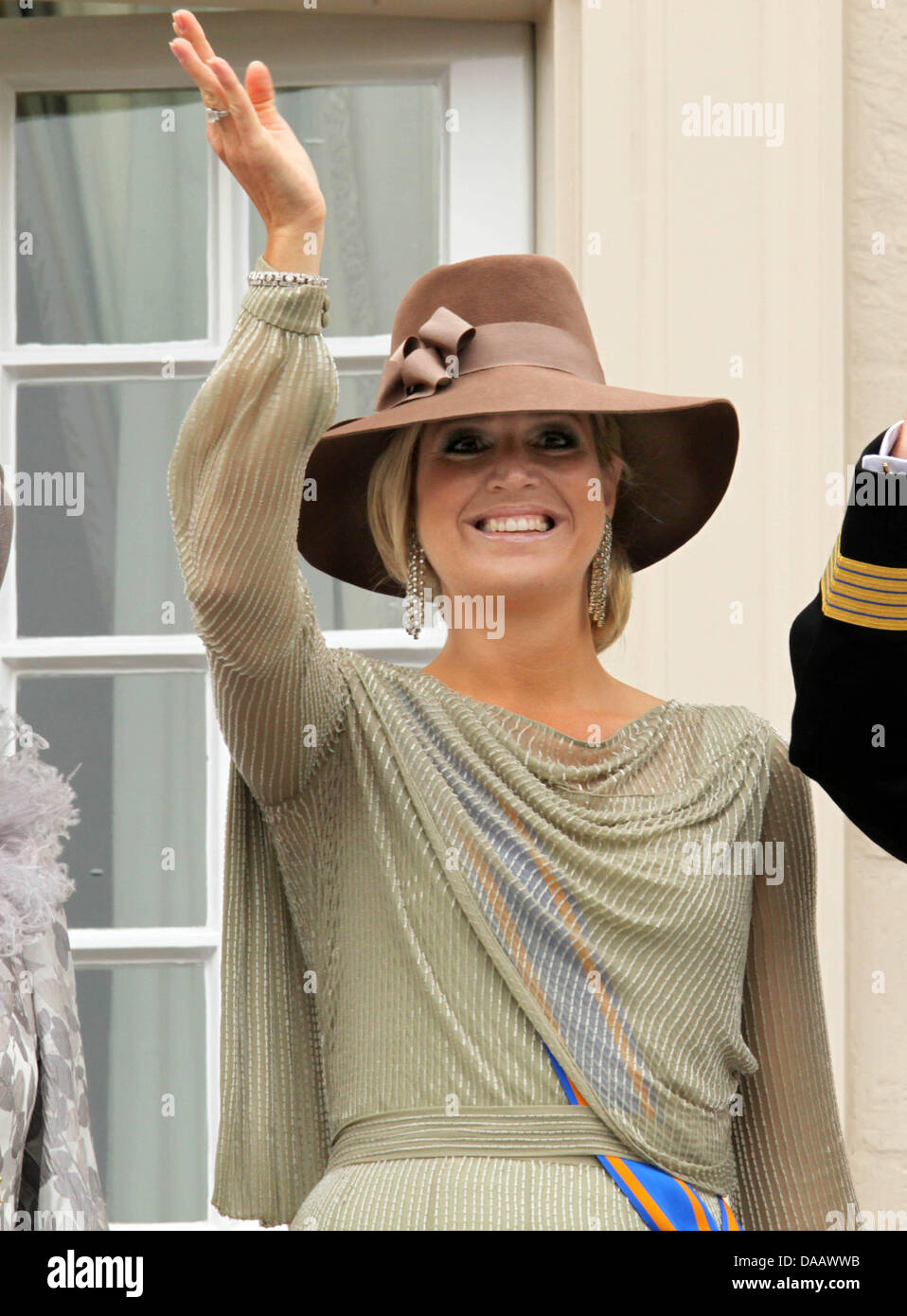Crown Princess Maxima waves from the balcony of Palace Noordeinde at ...
