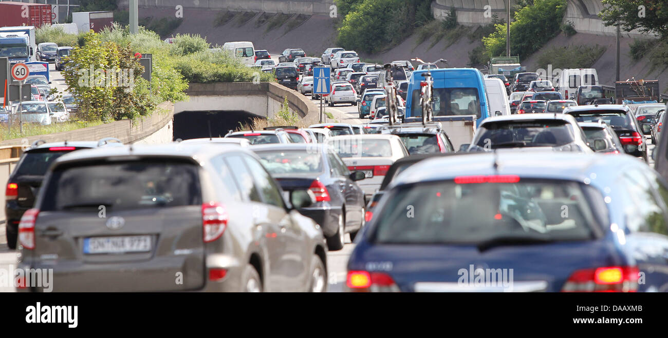 (FILE) An archive photo dated 01 July 2011 shows a traffic jam on ...