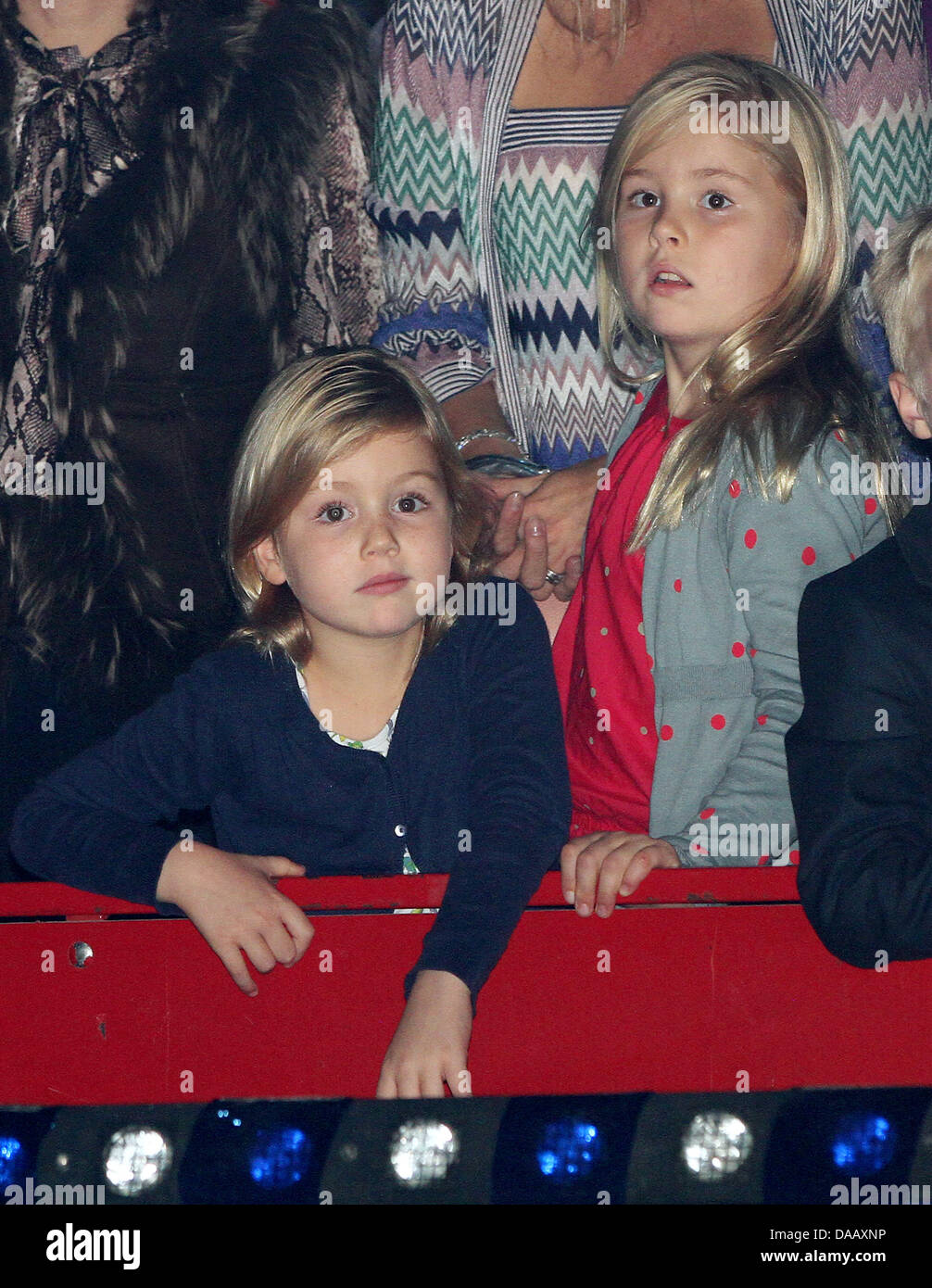 Princess Amalia (R) and Princess Alexia (L) of The Netherlands ...