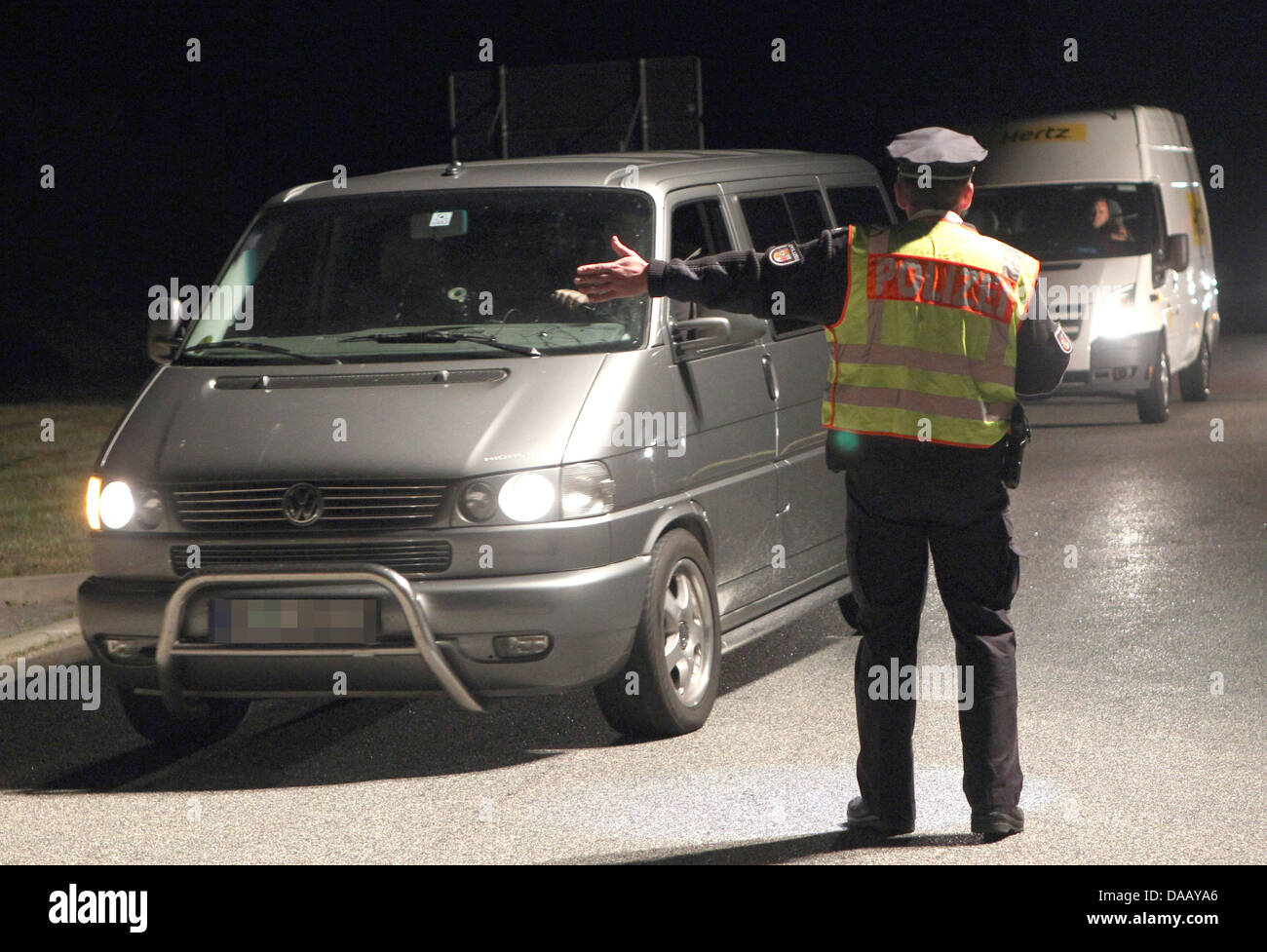 The police redirect vehicles onto Selliner See rest area on autobahn ...