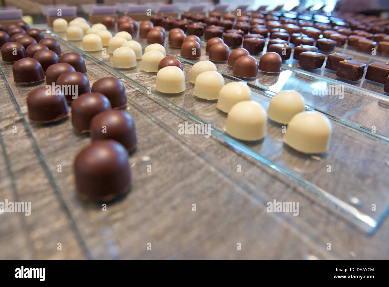 Switzerland chocolate hi-res stock photography and images - Alamy