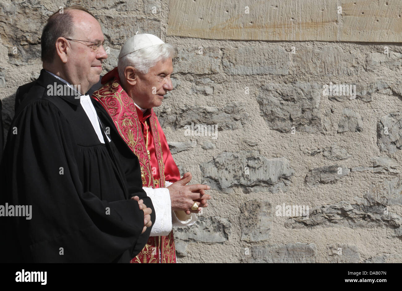 Pope Benedict XVI (R) and president of the Protestant Church in Germany ...
