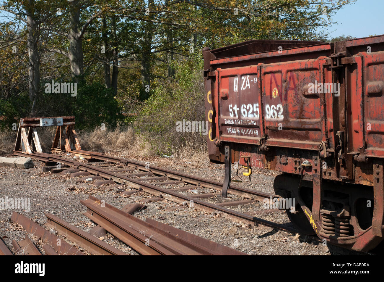 Railway sidings goods yard hi-res stock photography and images - Alamy