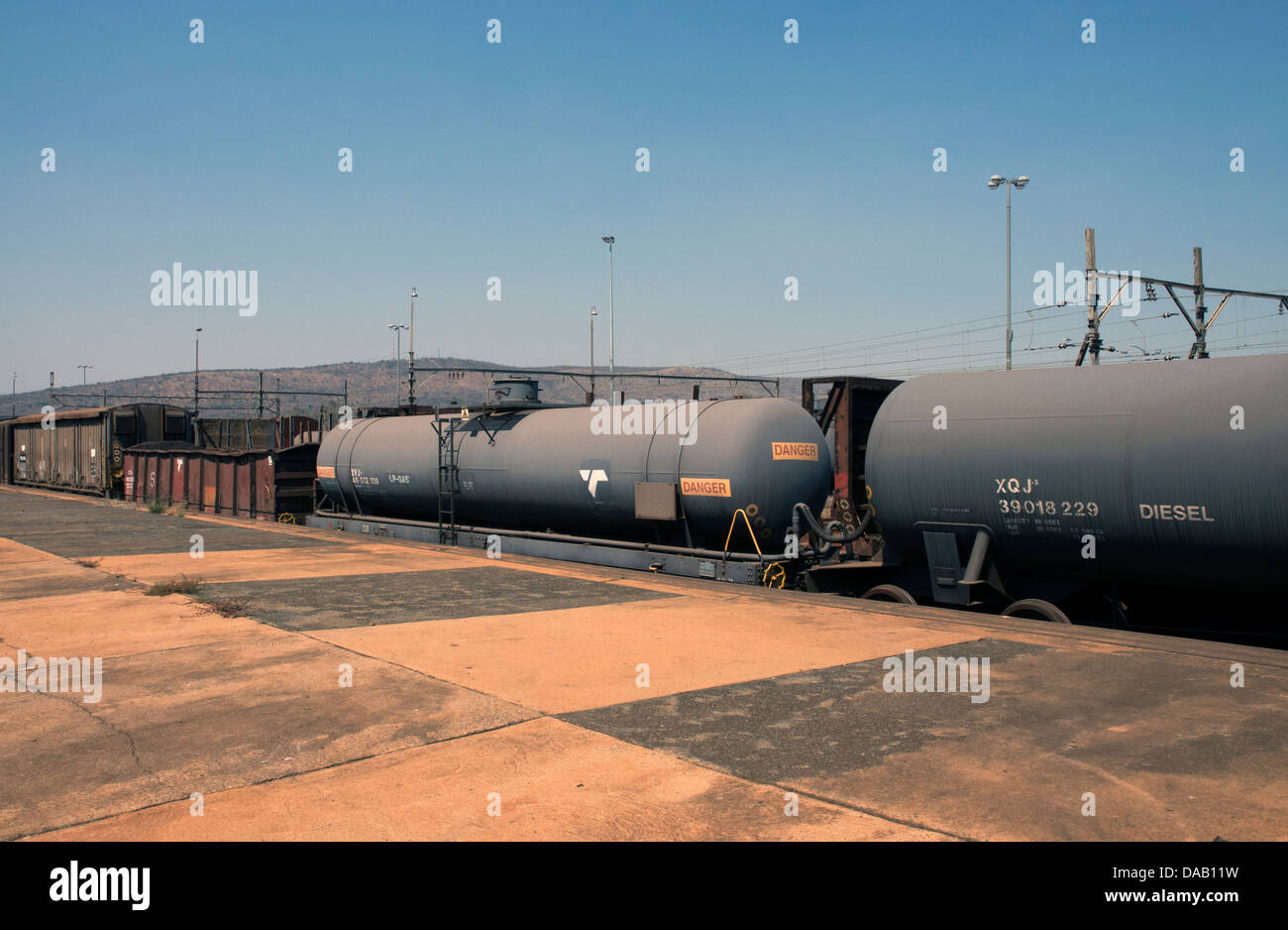 Railway sidings goods yard hi-res stock photography and images - Alamy