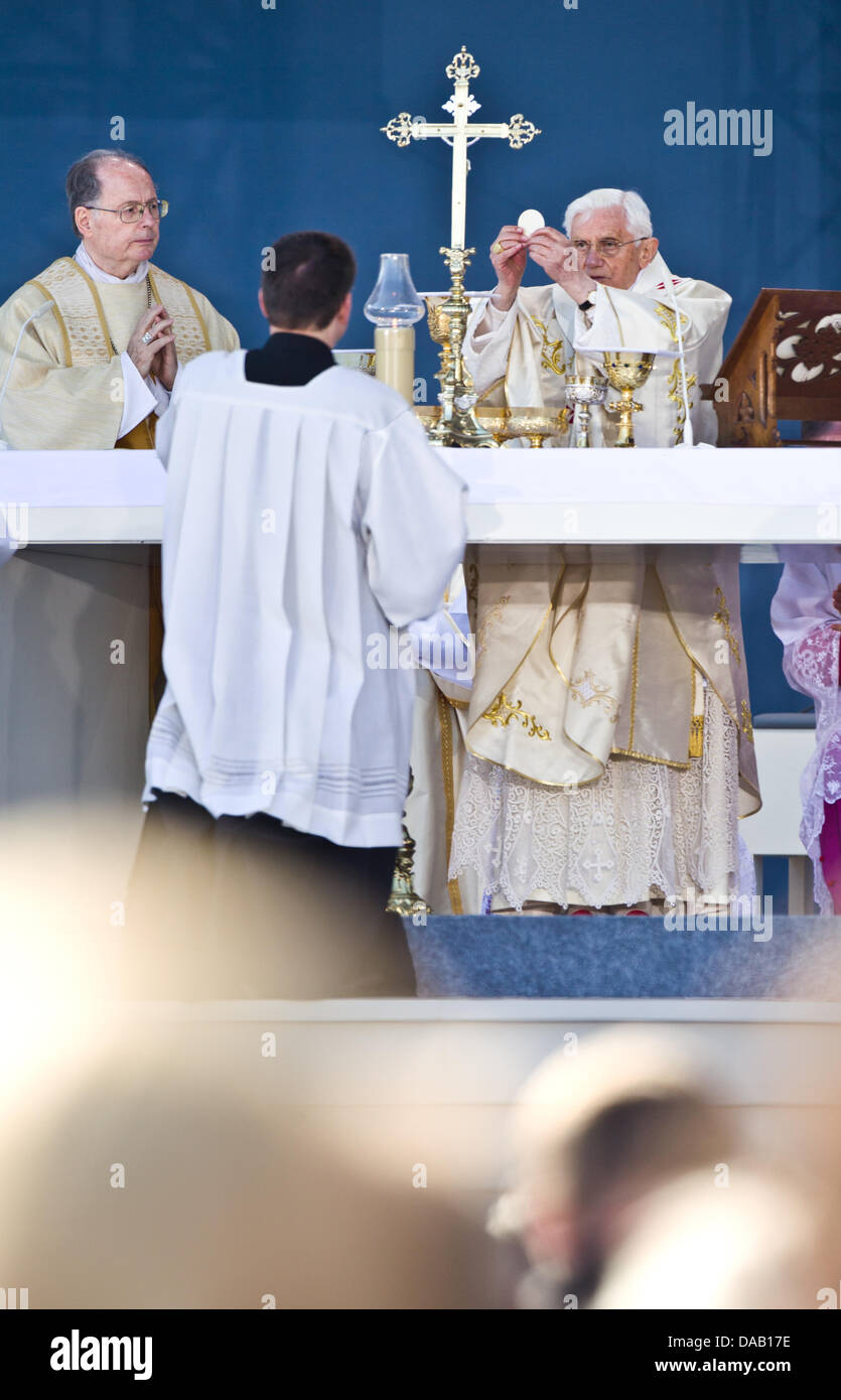 Lth r hi-res stock photography and images - Alamy